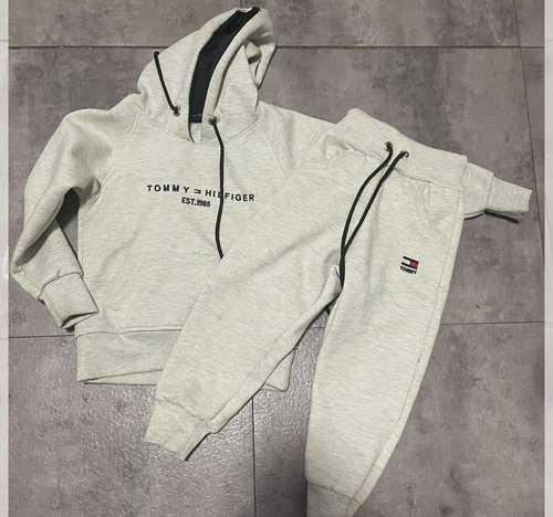 Спортивный костюм Tommy Hilfiger для девочки