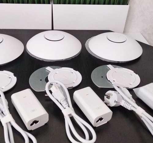 3шт Ubiquiti Unifi AC LR UAP-AC-LR с POE -инж