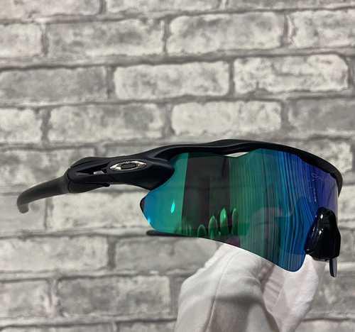 Спортивные очки Oakley radar