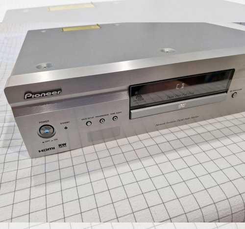 Pioneer DV 989