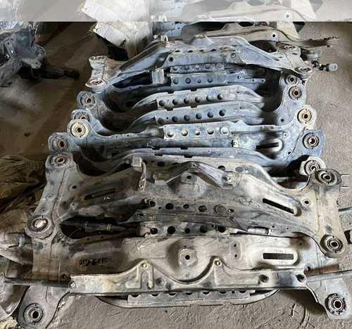 Подрамник задний Toyota Camry v30 разборка