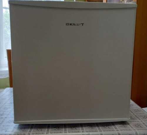 Мини-холодильник Kraft KR-50W