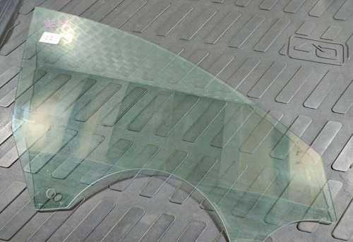 Стекло двери передней правой Audi A7 4G 2012