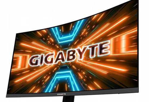 31.5" gigabyte m32qc