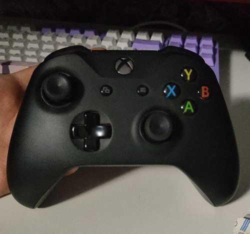 Геймпад xbox one беспроводной