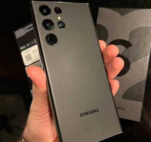 Samsung Galaxy S22 Ultra, 12/256 ГБ