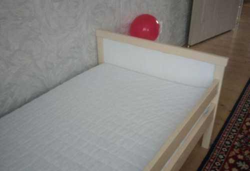 Детская кровать деревянная (икеа)с матрасом