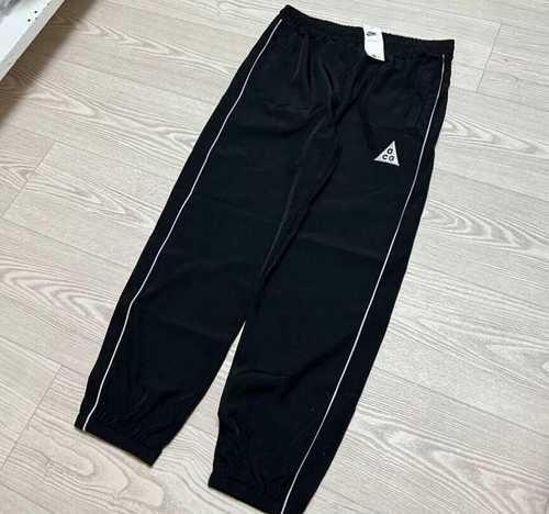 Штаны Nike ACG широкие