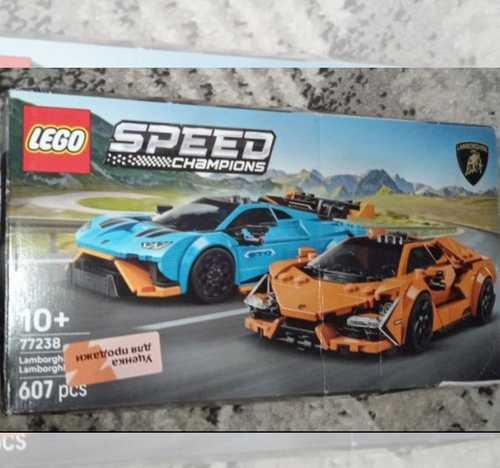 Lego 77238 Lamborghini Revuelto & Huracn STO