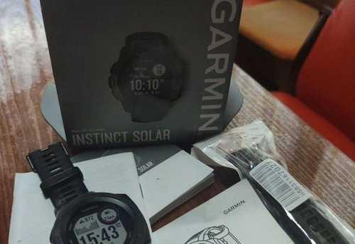 Умные часы Garmin Instinct Solar