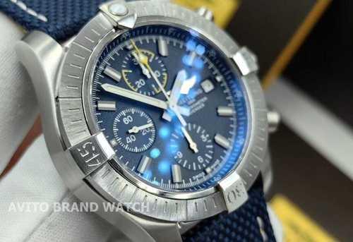 Часы Breitling Avenger Chronograph 43 Blue steel