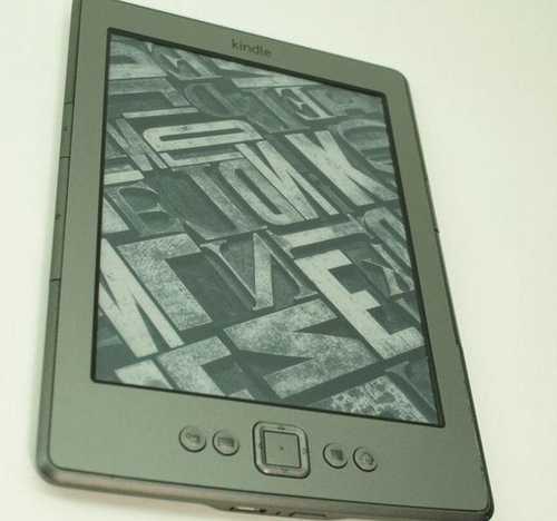 Amazon Kindle 4 без подсветки на кнопках и сенсорн