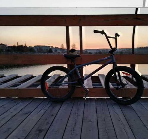 Трюковой велосипед bmx