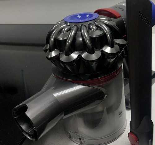 Пылесос Dyson sv10