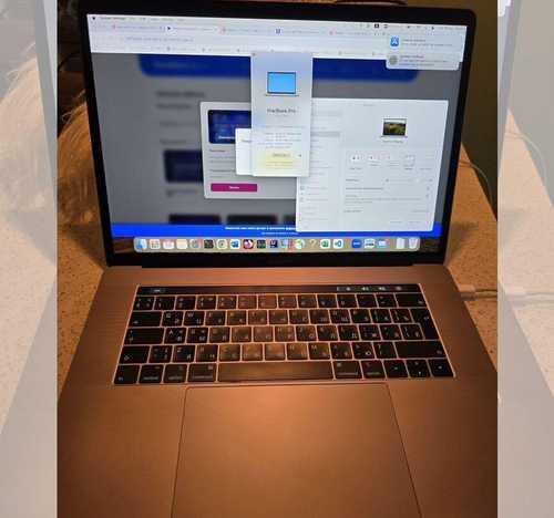 Macbook Pro 15 2018 i7/16/512