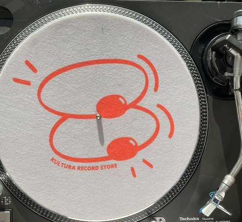 Виниловый проигрыватель Technics SL-1210 mk2