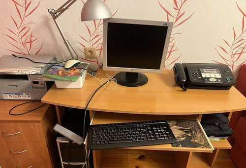 Стол, стул, компьютер, факс-телефон, принтер