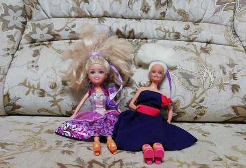 Две куклы Барби и дополнительно одежда