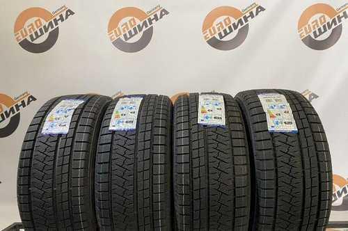 Triangle PL02 225/40 R18
