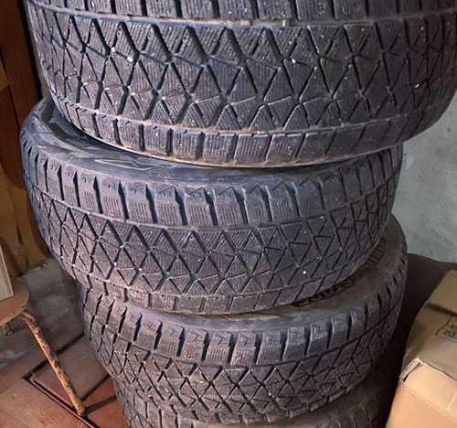 Bridgestone Blizzak DM-V2 235/55 R18 100T