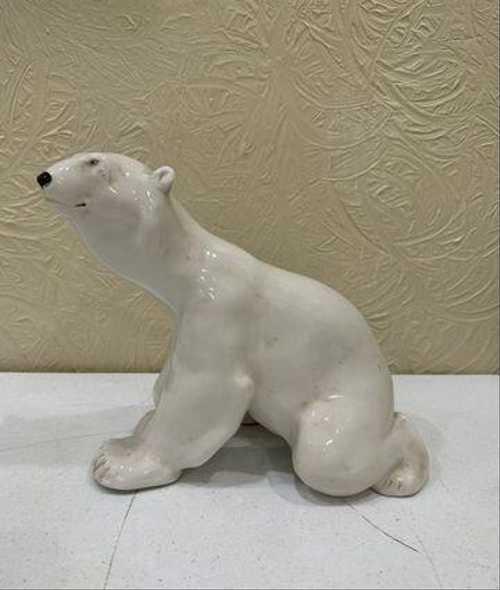 Фарфоровая статуэтка Белый медведь, лфз, большой