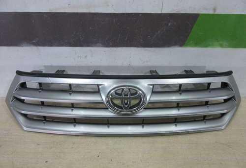 Решетка радиатора Toyota Highlander II 2010-2013