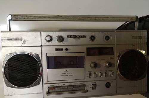Магнитофон СССР иж 303С кассетный