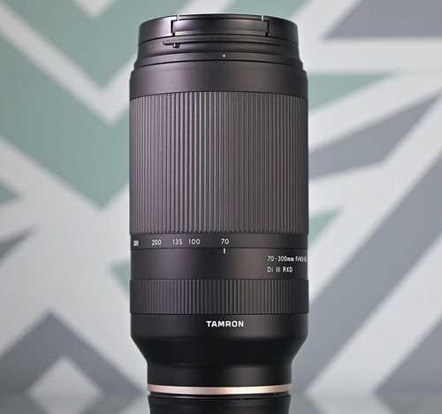 Tamron 70-300mm F/4.5-6.3 Di III RXD Sony E