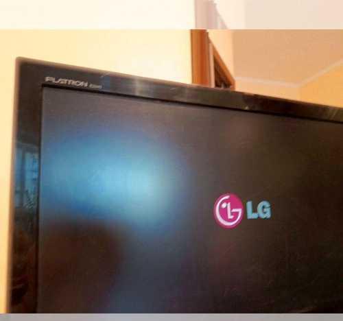 Монитор LG e2240