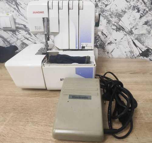 Оверлок Janome 644D