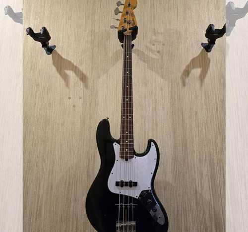 Бас-гитара Fender Jazz Bass MIJ JV-series