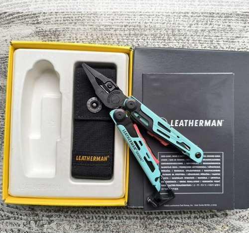 Мультитул Leatherman Signal Aqua 832733