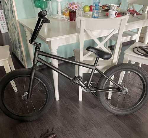 BMX Mongoose Legion L100