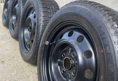 Maxxis SP3 Premitra Ice 185/60 R15 84T
