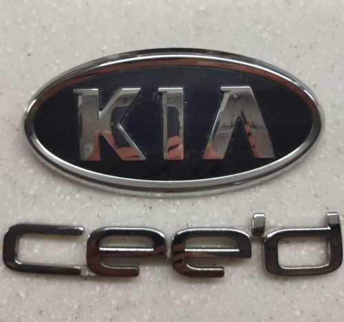 Эмблема на крышку багажника Kia Ceed ED (2006—2010