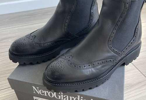 Ботинки женские 36 размер NeroGiardini