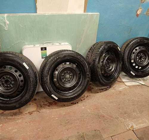 Колеса Toyota Avensis Goodyear UltraGrip 2 205/55