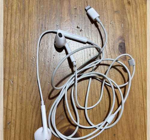 Наушники apple earpods lightning