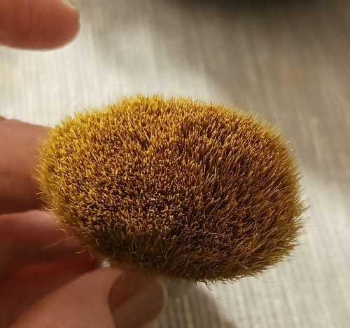 Кисть для макияжа