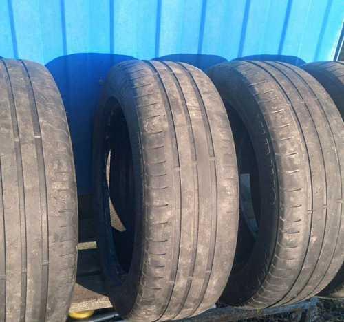 Kumho Ecsta HS51 195/55 R15