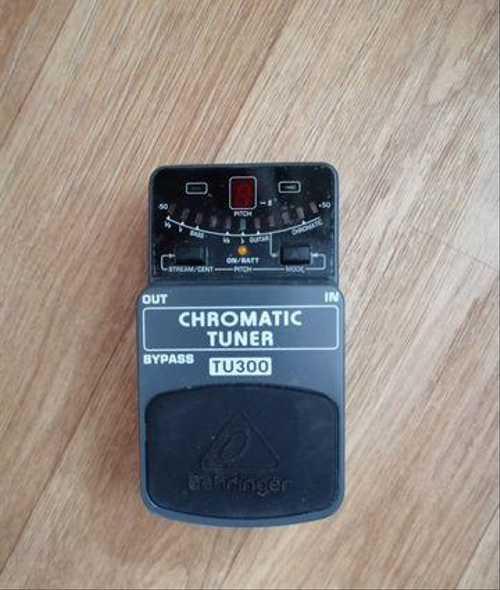 Гитарная педаль Behringer Chromatic Tuner TU300