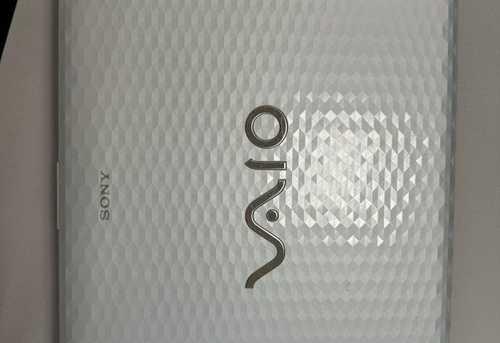 15.5" Sony VAIO VPC-EH3F1R, 320 ГБ, Pentium Dual Core B960, RAM 8 ГБ, Intel HD Graphics