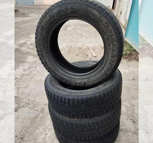 Bridgestone Ice Cruiser 7000 185/65 R15 88T