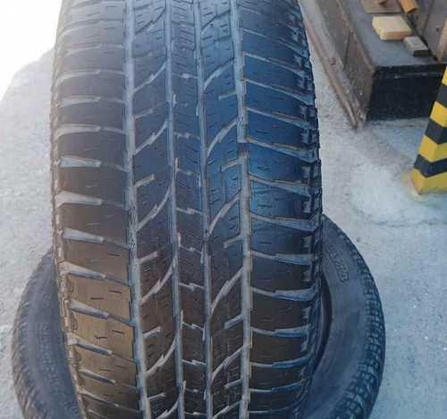 Yokohama Geolandar A/T G015 215/60 R17