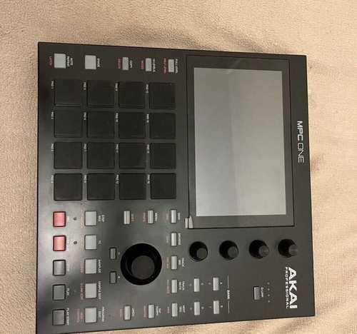 Akai mpc one