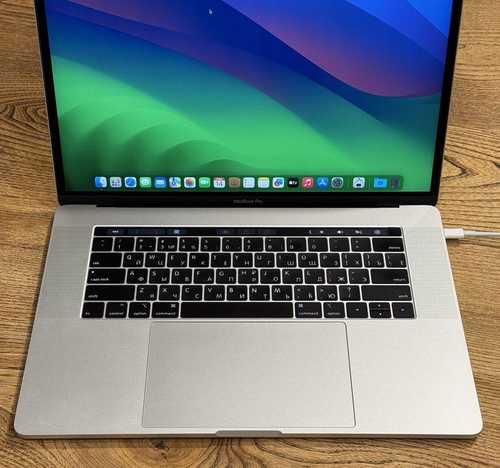 Macbook Pro 15 2019 i9 32Gb 512Gb