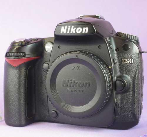 Фотоаппарат Nikon D90 body