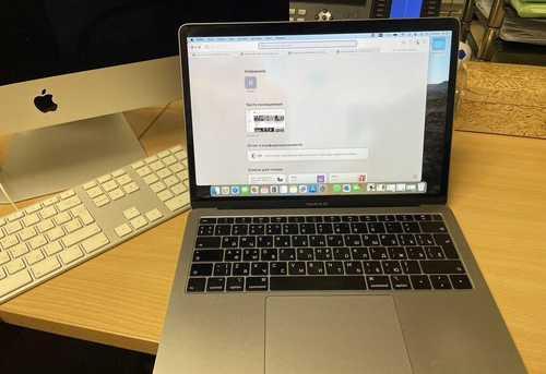 MacBook Air 13 (2018), 250 ГБ, Core i5, 1.6 ГГц, RAM 8 ГБ, Intel UHD Graphics 617