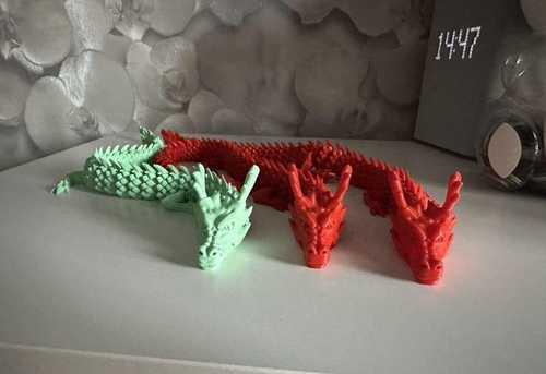 Подвижный дракон красный зеленый новогодний