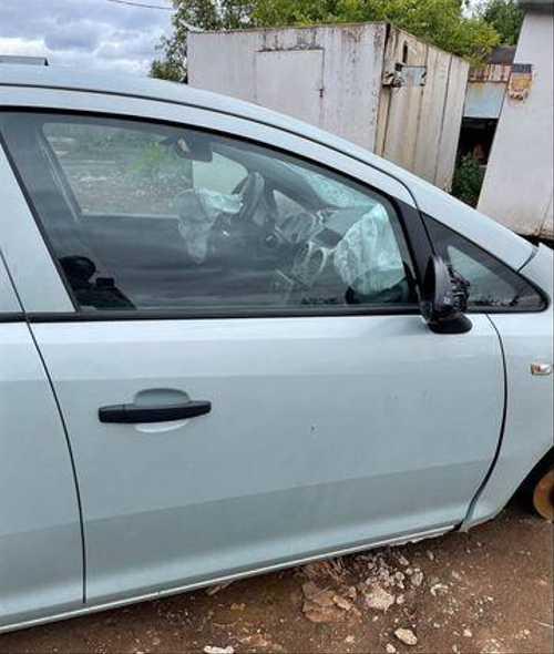 Передняя правая дверь Opel Corsa D